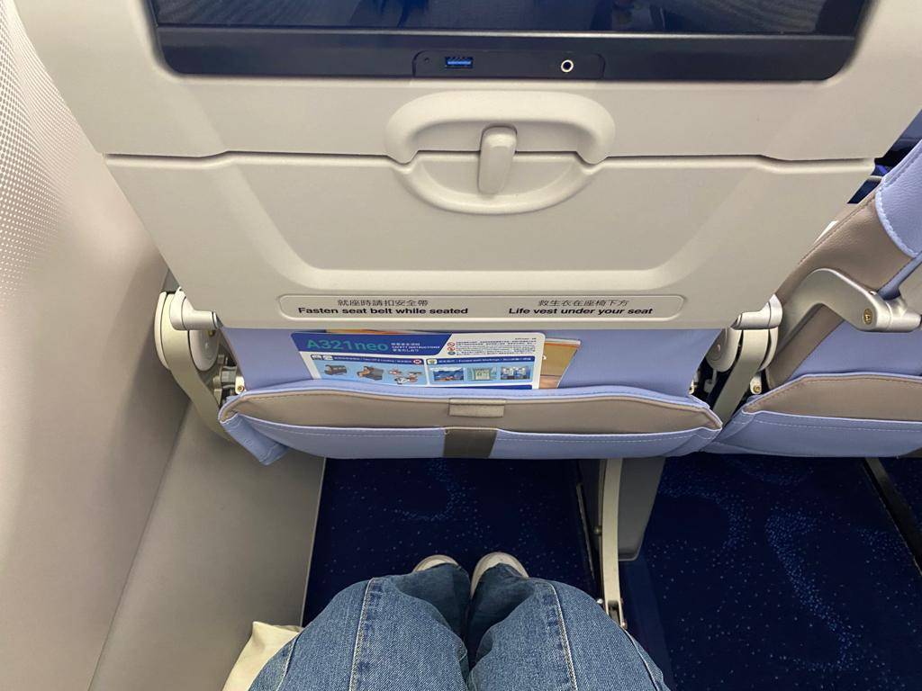 長榮航空VS中華航空Pokemon主題飛機大比拼！ 座位/飛機餐/空姐