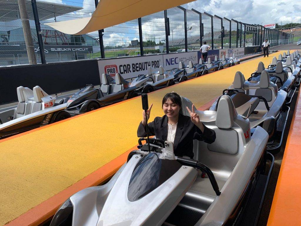 鈴鹿賽車場！無車牌F1🄬賽道揸車！編輯試玩30項設施/酒店/早餐+晚餐